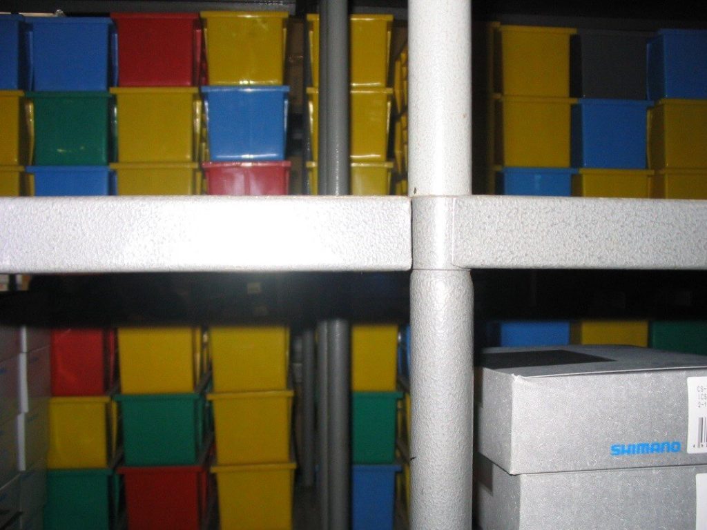 Pressfit Shelving - Acrow